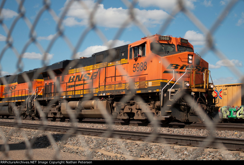 BNSF 5988